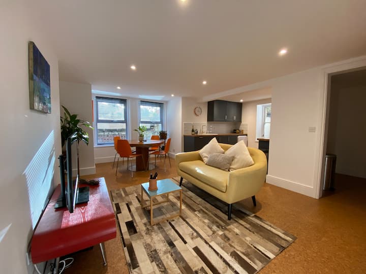 Luxury, Superking Bed, Free Parking, Ev Charging! - Folkestone