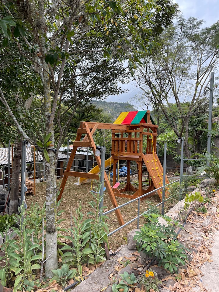 Casa De Campo Cerca De La Ciudad - Tegucigalpa