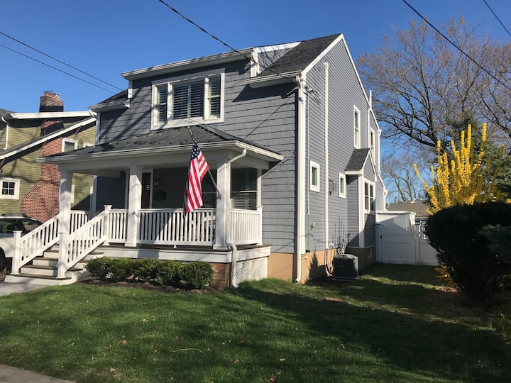 Great Family Home Near Town. - Manasquan, NJ