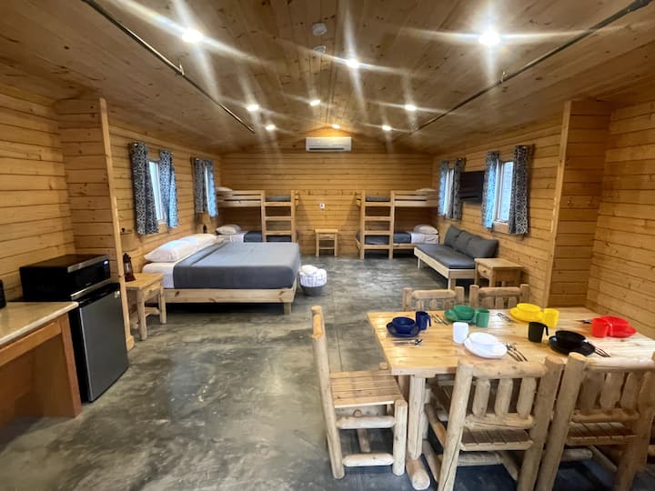 Hemlock Cabin At Keowee-toxaway Ada Accessible - Devils Fork State Park, Salem