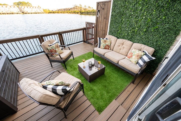 Lowcountry Lakefront—near Dt, Breweries & Beaches - Charleston, SC