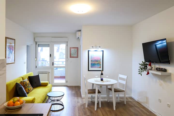 White & Bright Escape 1bdr Apt - 薩格勒布