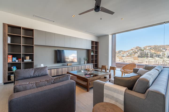 Capitalia | 4br Duplex, Terrace & Space To Breathe - Cabo San Lucas