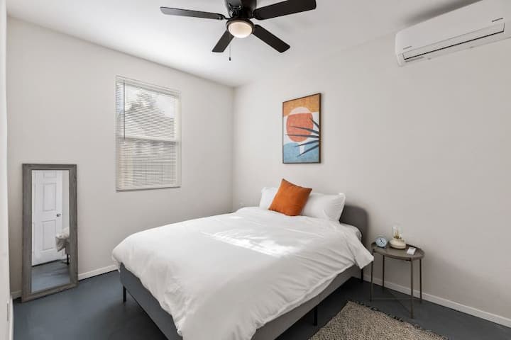 Guest House In Dallas Bishop Art, Medical District - Dallas, TX