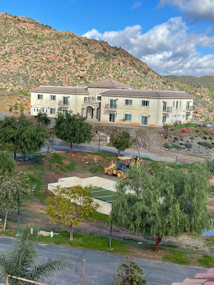 Have A Bonding Fun Time @ Our Hostel House - Menifee, CA