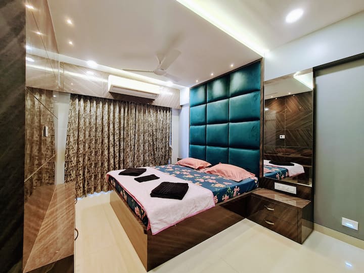 Bliss 78: Beautiful 2bhk Apt With Private Terrace - Mumbai