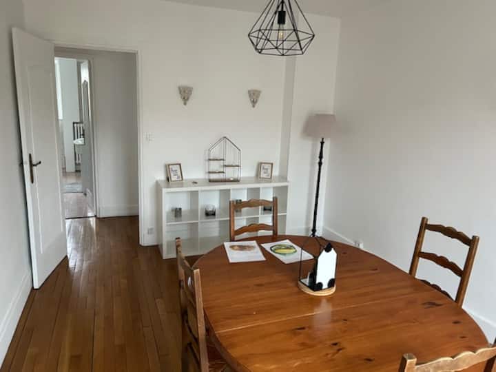 Appt 2_location T3 Meublé Centre Ville - Florenville