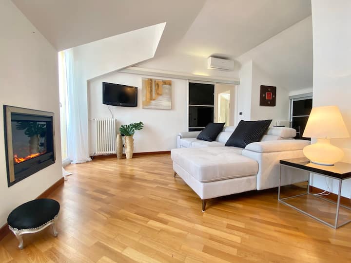 Casaviva – Central Seaview Penthouse In Camogli - Camogli