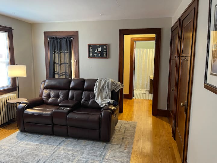 Full Of Character Near The Lake! - Racine, WI