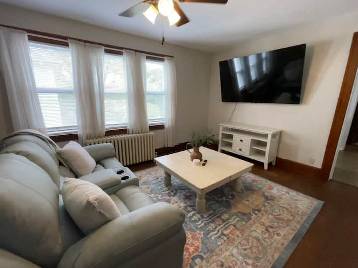 Full Of Charm Near Lake Michigan - Racine, WI