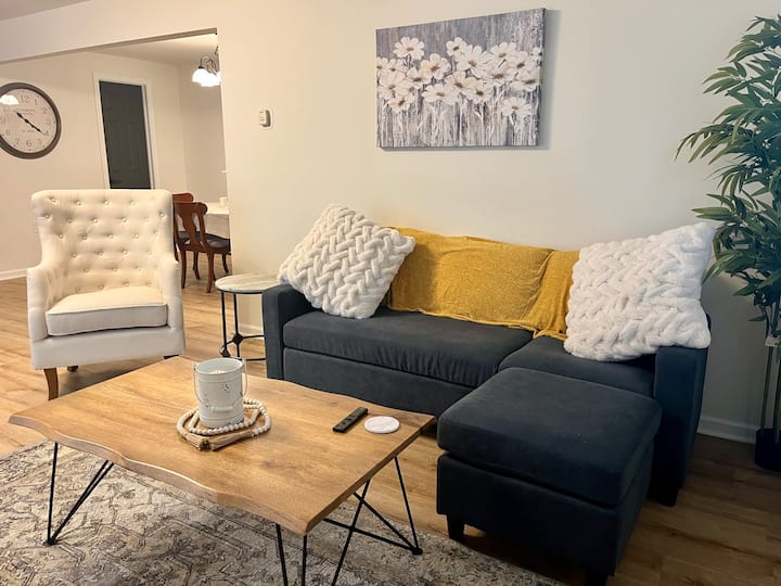 Hershey Area Mid-term Rental - Middletown, PA