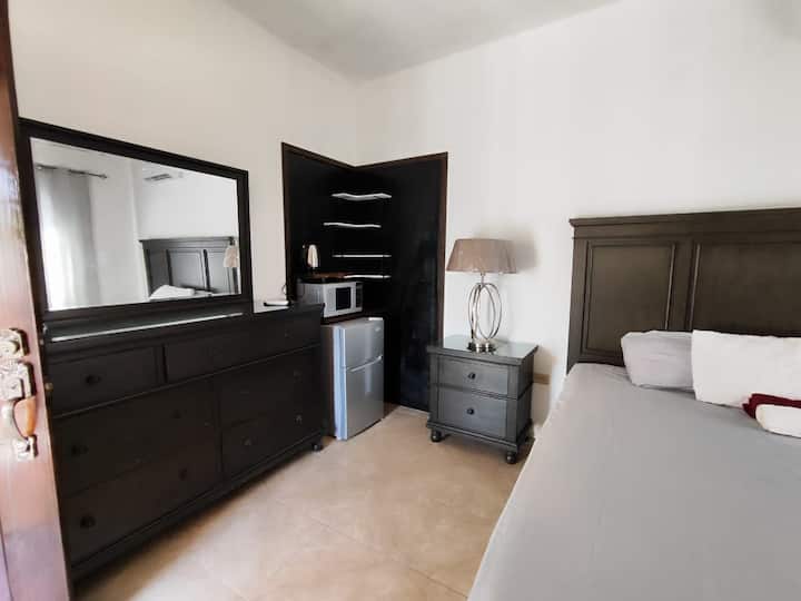 Ensuite Room With Private Entrance In Portmore - Jamaica