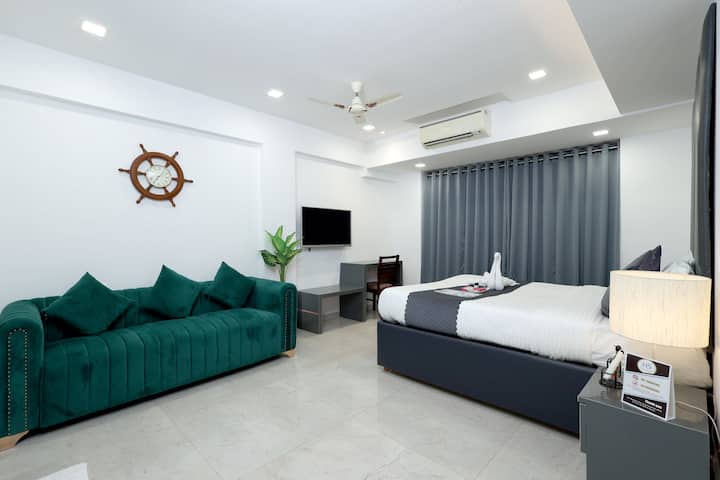 4 Bhk Luxurious Near Goregaon Exhibition Center - Mumbai