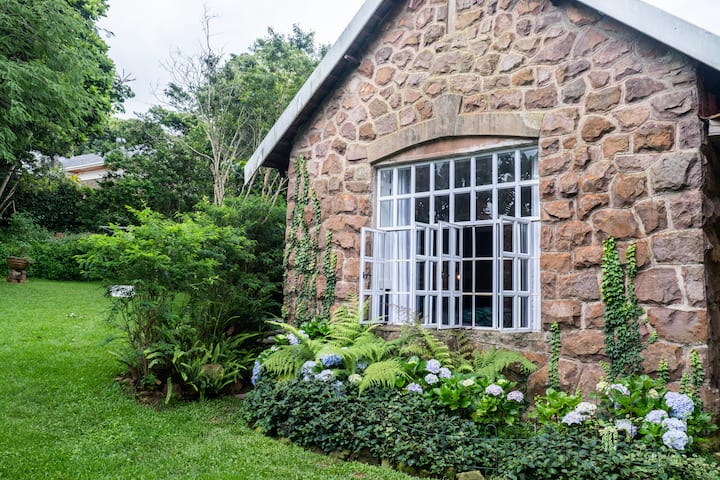 3 On Rockhaven - Stone House - Pinetown