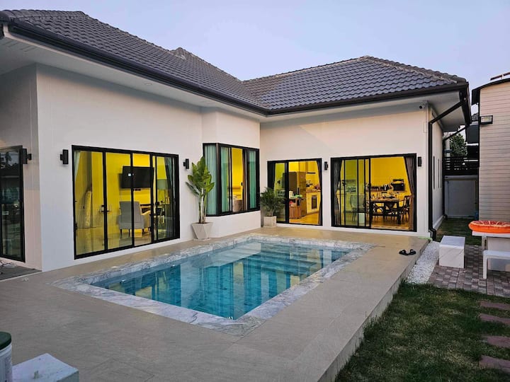 Thamon’s Pool Villa House - Sattahip
