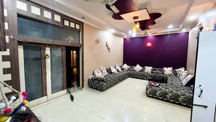 Guru Kripa Homestay - Mathura