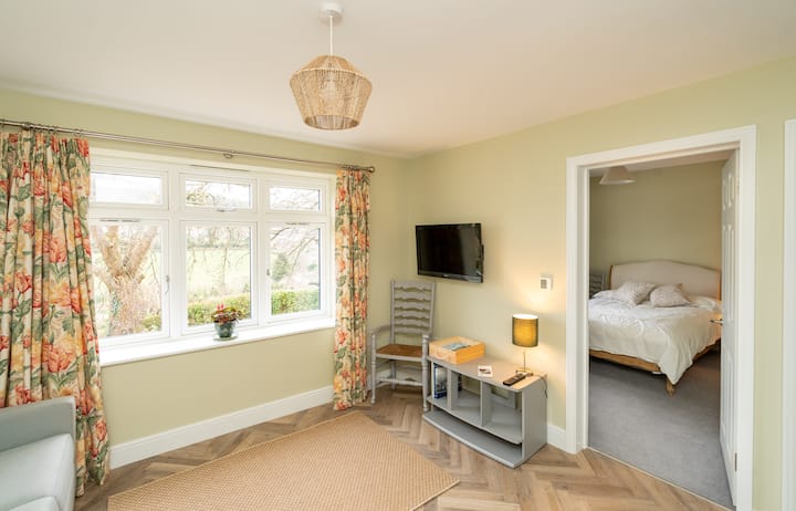 Cotswold Way 2-bedroom Apartment - Forest of Dean