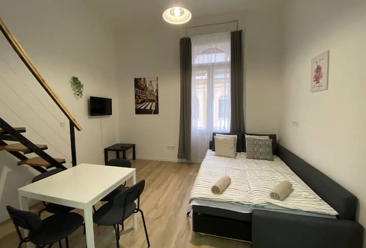 New York Inspired Tiny Home @Astoria - Budapest