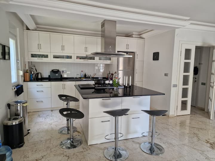 Tepe Villa
2+1 Lux Villa - Alanya