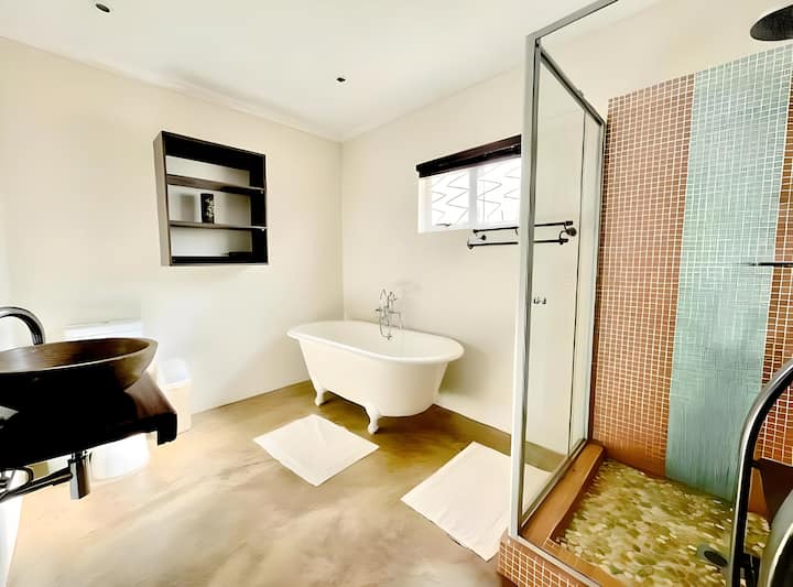 Durban Inn Kzn Park View Eight Bedroom Main House - Durban North