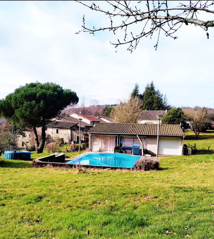 Petite Maison Cœur Des Monts De Blond. - Bellac