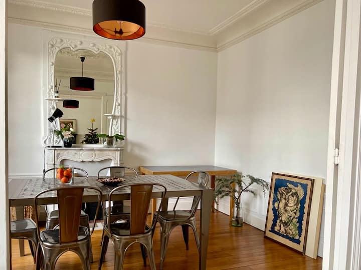 Apt 3 Pièces Aux Buttes-chaumont - Paris