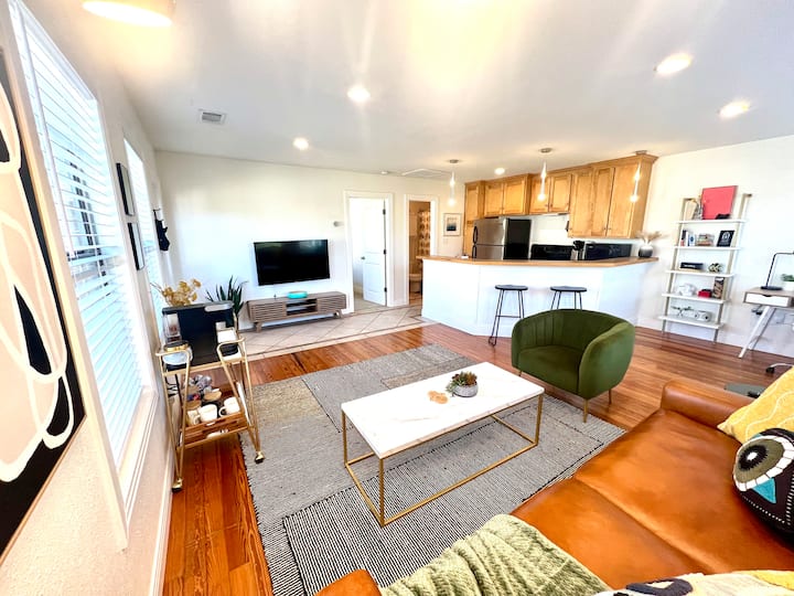 Walkable | Convenient | Cozy - Austin