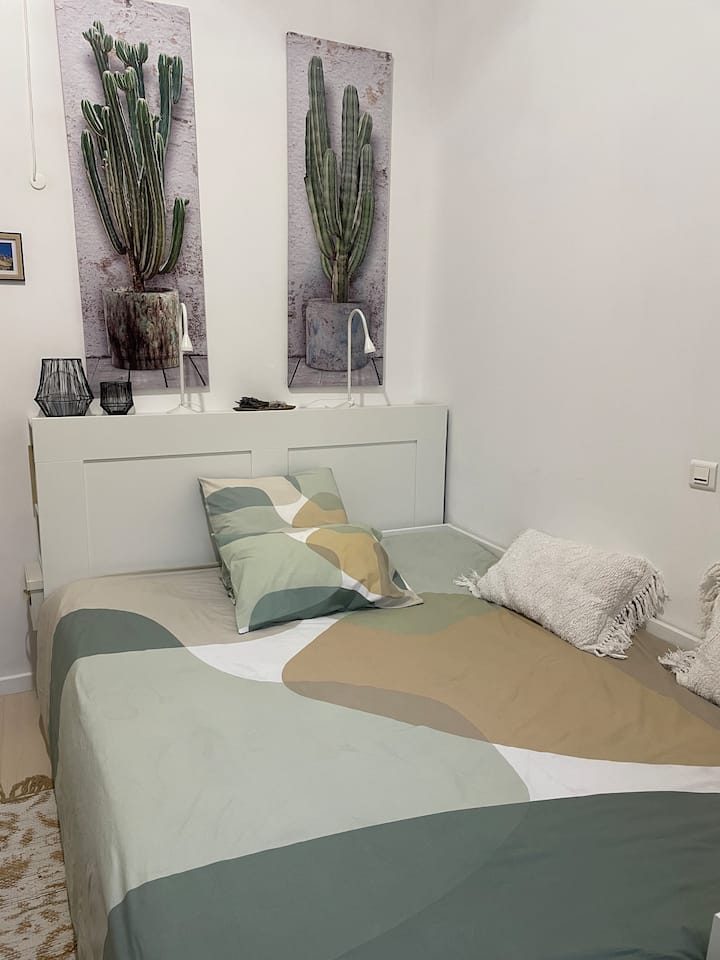 Chambre Et Salle De Bain Privative Avec Jardin - Voiron
