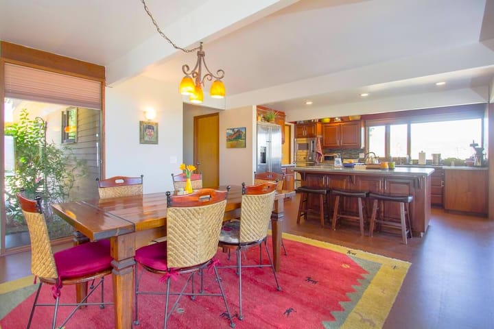 Spacious Setting With Terrific Views! - San Luis Obispo, CA