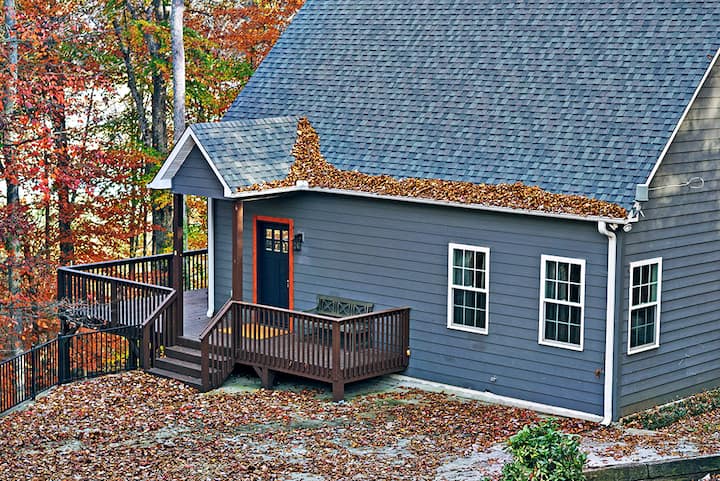 Lake Keowee House. - Walhalla, SC