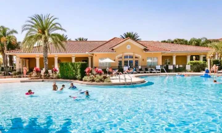 Condo Near Disney, 3 Bed 2 Bath - Celebration, FL