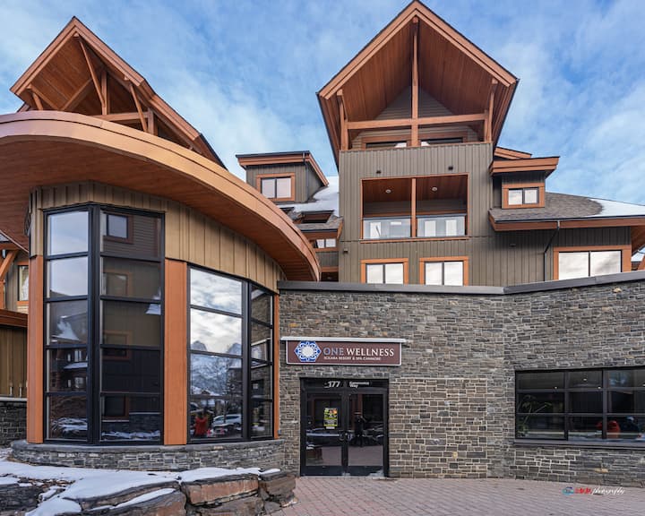 Aurora Studio With Pool/hot Tub/gym/parking - Canmore