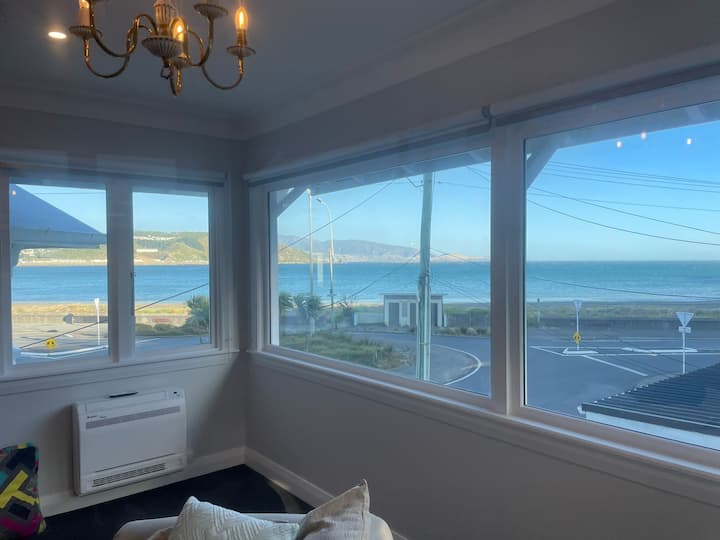 Surf-side Getaway - Wellington