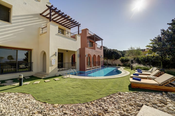 Private Villa With Pool / Tala Bay - Jordanië