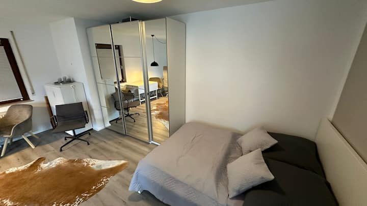 Zentrale Wohnung In Stuttgart - Stuttgart