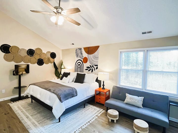 Morocco Meets Downtown Raleigh Living / King Bed - Raleigh, NC