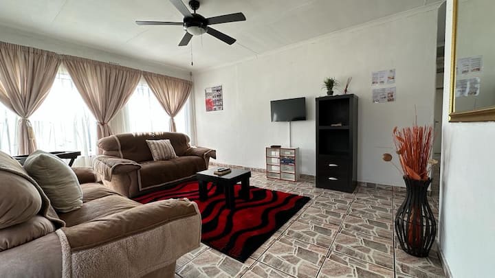 Carnival View Monthly Cottage - Brakpan
