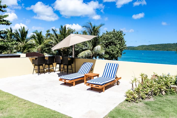 Beachfront 4 Bed Villa With Pool - Antigua and Barbuda