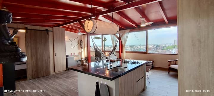 Panoramic Suite Overlooking Colonial Cali - Cali