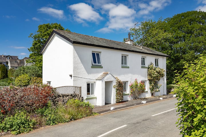 Heftview
Opposite Heft Resto. - Grange-over-Sands