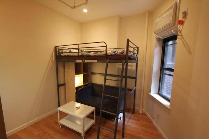 Tiny Shared Bath Private Studio Times Square #415 - 曼哈頓