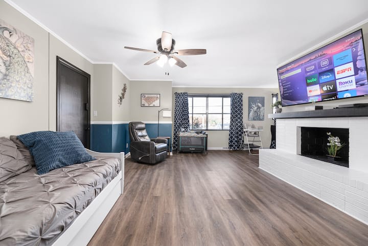 Magnolia "620"- Comfy King Size Bed & Amenities - ステーツビル, NC