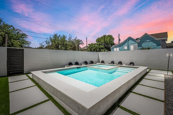 Bougie Beach Hs-
Pool-hot Tub-grill-wifi- Pets Ok - 加爾維斯敦