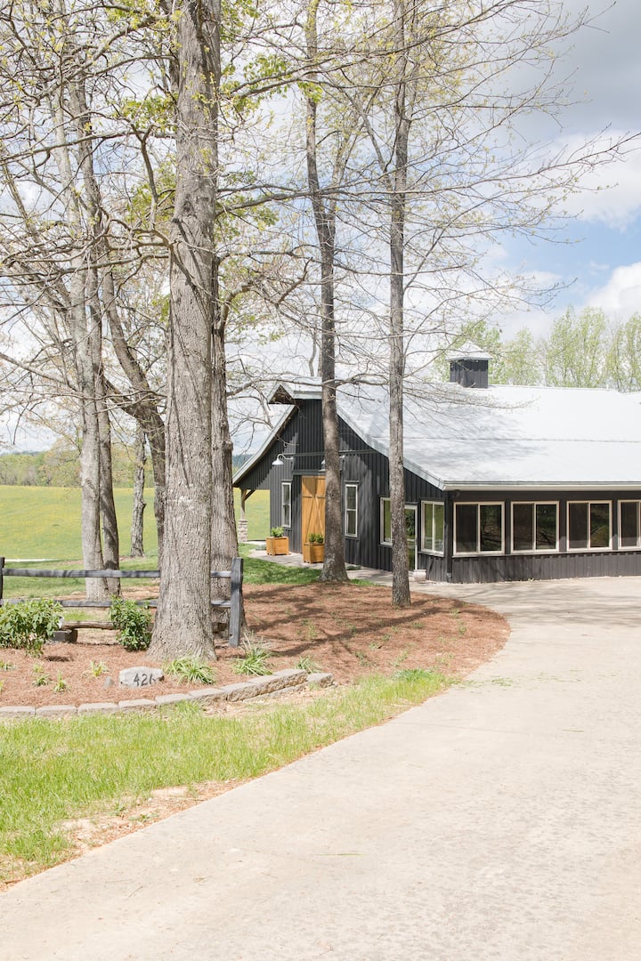 Walnut Hill Barndominium - Brights Zoo, Limestone