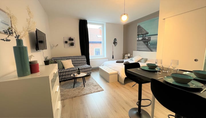 Studio Chic Lagon Près Aéroport & Centre-ville - Charleroi