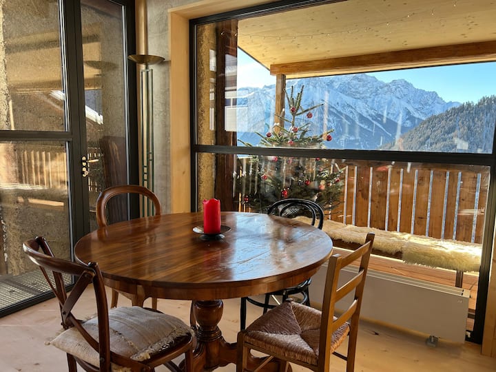 Bijoux In The Swiss Mountains - Scuol