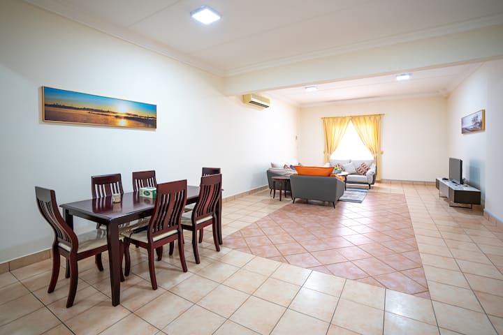 Big 2br Apartment W/ Free Parking Near Souq Waqif - Doha