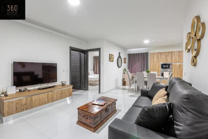 Wonderful 2br Home, W/ Comfy Sofa, Smart Tv & Wifi - La Valette