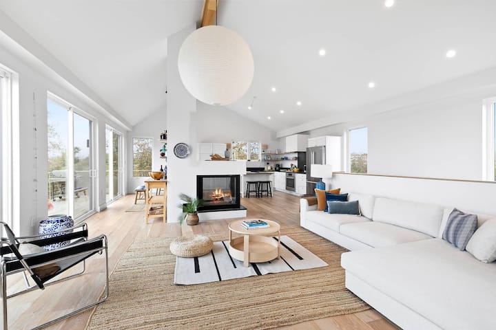 New 5 Br Walk To Beach & Town! - モントーク, NY