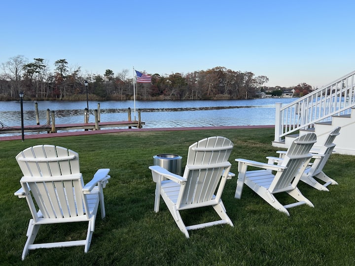 Waterfront Home With Dock - Islandia, NY